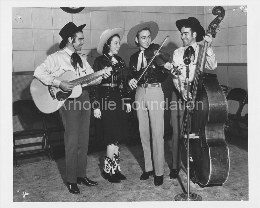 Maddox Brothers and Rose Photo Gallery - The Arhoolie Foundation