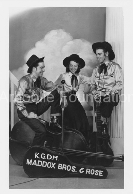 Maddox Brothers and Rose Photo Gallery - The Arhoolie Foundation